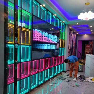 Cina Animazione di segni a LED personalizzata con fan olografico 3D Infinity Mirror in disegno colorato in vendita