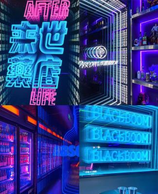 Cina 300000 ore di vita 3D LED Infinity Mirror con ventole ologramma e telecomando in vendita