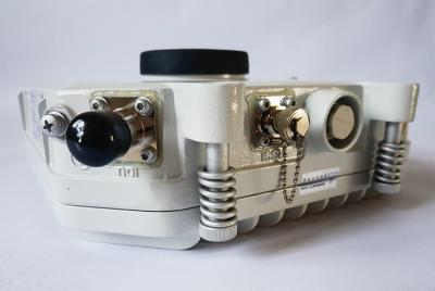 Cina 11G Microonde ODU XMC-2H 52413716 52413717 con 220V AC Power e 161MHz Channel Spacing in vendita