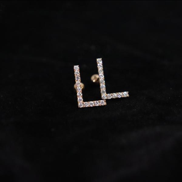 Quality Customized 18K Gold 'L' Letter Earrings Fine Jewelry with IGI GIA Lab Grown for sale