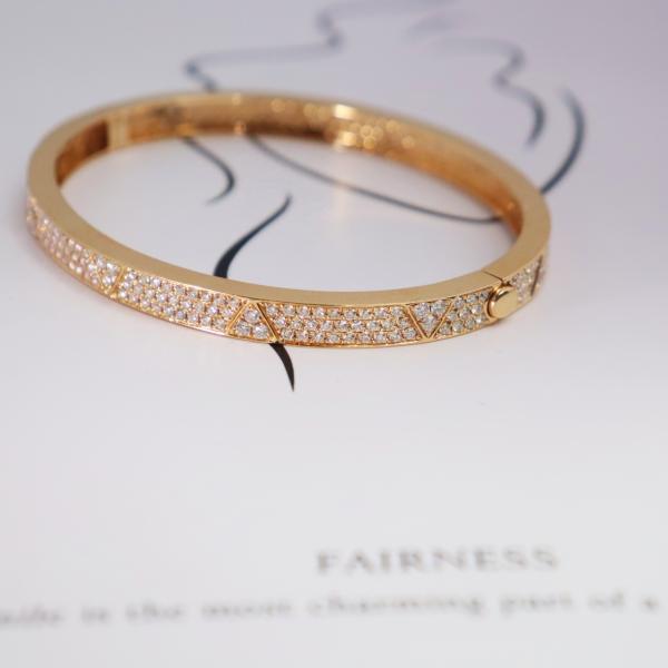 Quality Customized 18K Gold Diamond Cluster Bracelet IGI GIA Lab Grown Diamond for for sale