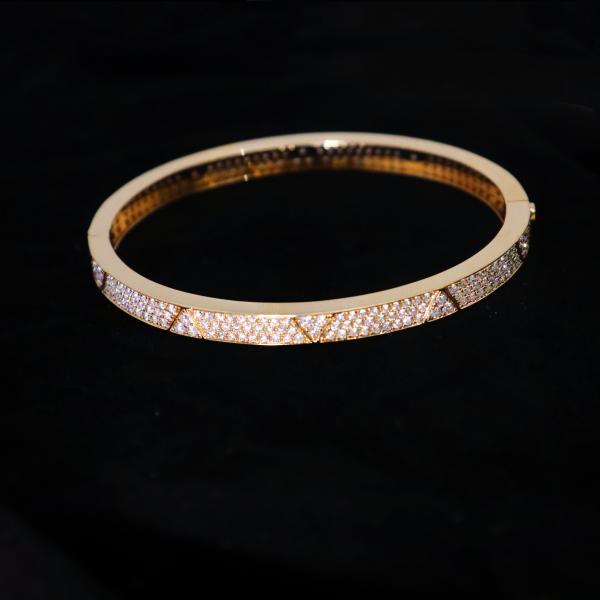 Quality Women's Classic Geometric Triangle Band with Micro Paved Diamond 10K 14K 18K for sale