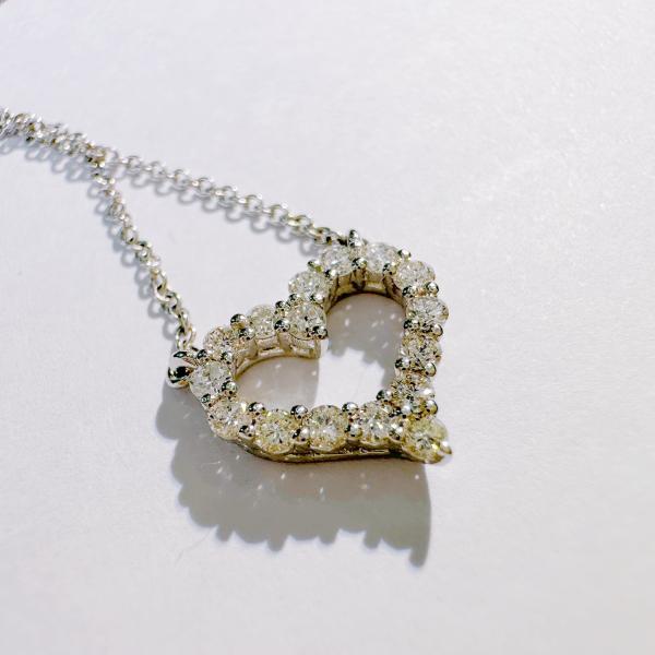 Quality Customized Luxury 18K Gold Heart-Style Pendant Handmade Diamond Necklaces for for sale