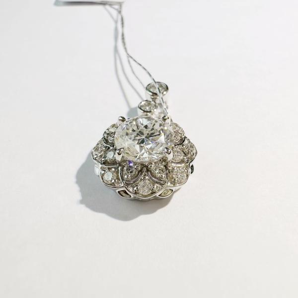 Quality Handmade Luxury 18k Gold Diamond Cluster Pendant Customized Fashion Jewelry for sale