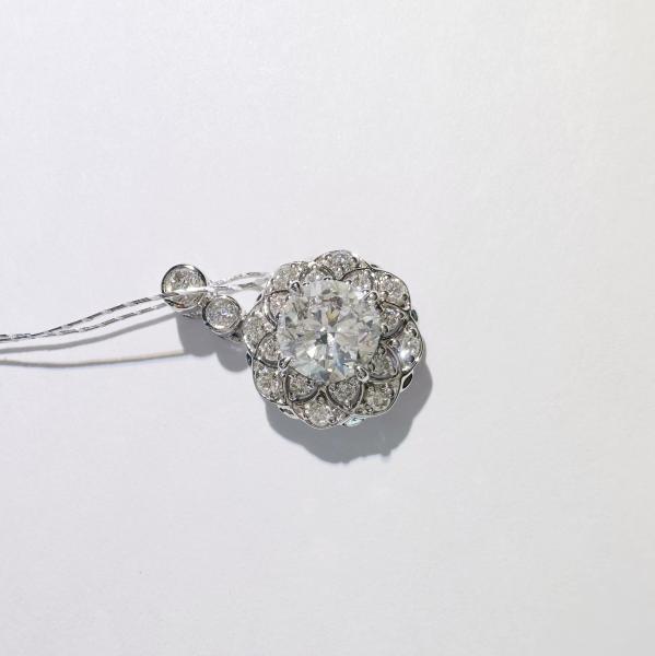 Quality Handmade Luxury 18k Gold Diamond Cluster Pendant Customized Fashion Jewelry for sale