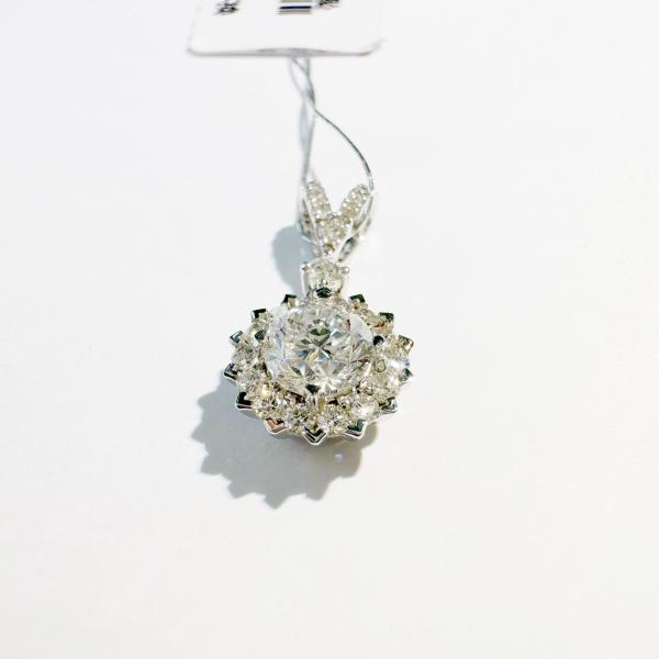 Quality Handmade Luxury 18K Gold Diamond Pendant Necklace New Style Fashion Jewelry for for sale