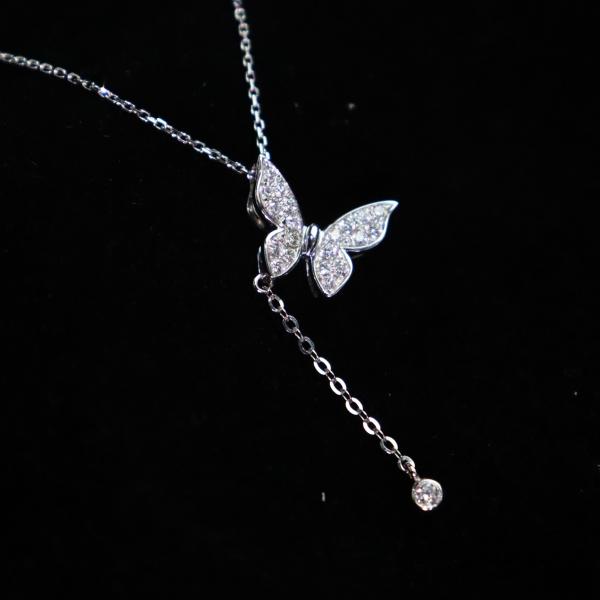 Quality Elegant French Retro Style 18K Gold Pendant Necklace Butterfly Design Luxury Lab for sale