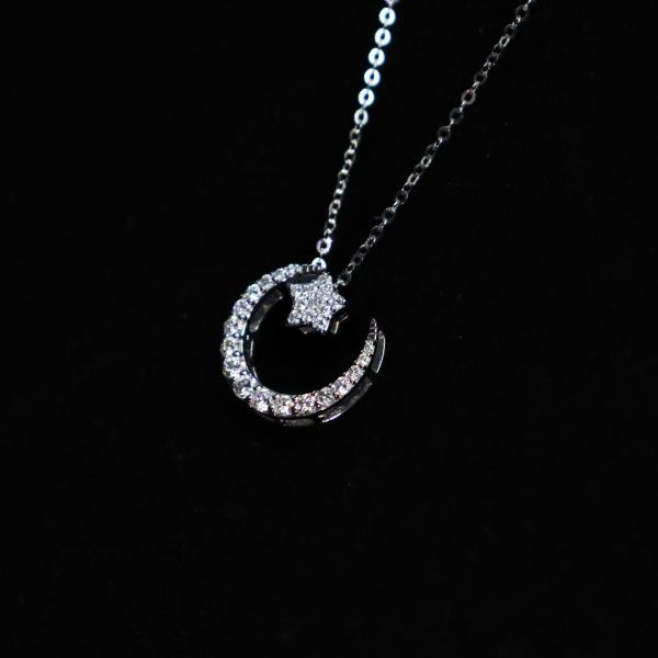 Quality Romantic 18K Gold Crescent Moon Star Lab-Grown Diamond Necklace Wholesale for for sale