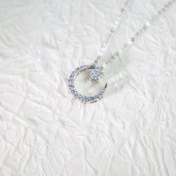 Quality Romantic 18K Gold Crescent Moon Star Lab-Grown Diamond Necklace Wholesale for for sale
