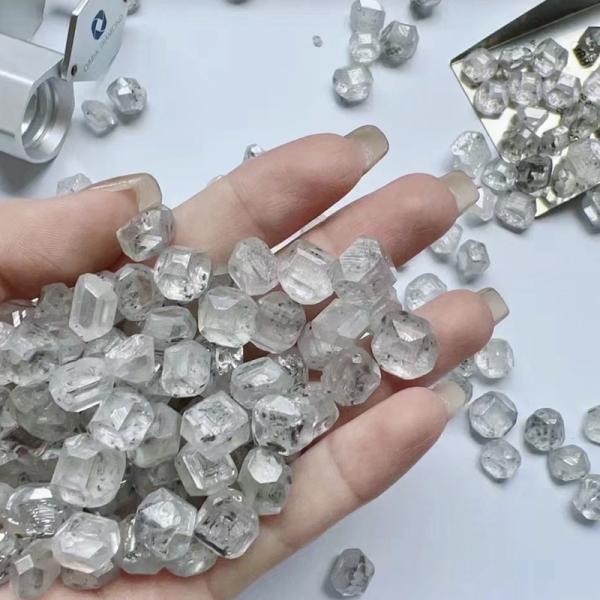 Quality 1-5 Carat Rough Stone HPHT Lab Grown Man Made Diamonds White DEF CVD Loose Lab for sale