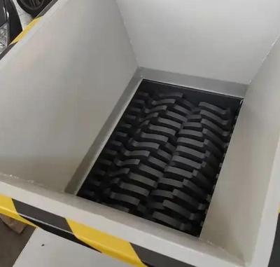 Cina Macchina di rottura per il riciclaggio della plastica da 380V in vendita