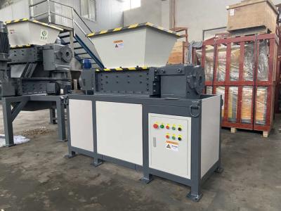Cina Macchine per la triturazione del legno a pallet automatico in vendita