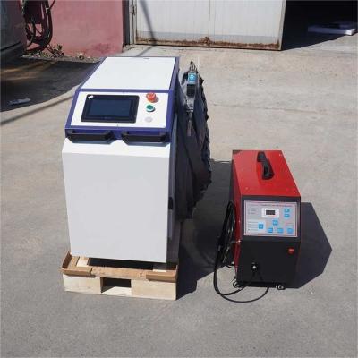 Cina 1000W 1500W 2000W saldatore laser a fibra portatile per la saldatura di pulizia dei metalli in vendita