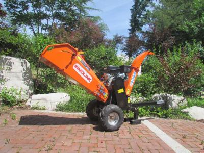 China ATV 6.5HP Gasoline Engine Drum Wood Log Chipper Machine Ce Certification for sale