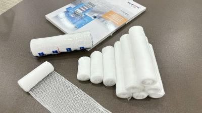 China Elastische Bandagenherstellungsmaschine Medizinische Spezialausrüstung Kundenspezifische Konfigurationen Verfahren für medizinisches Textilzubehör zu verkaufen