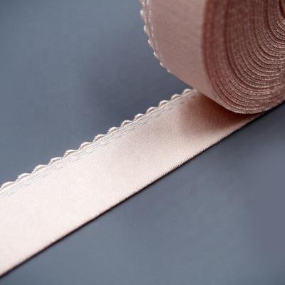 China Máquina de tecelagem de fita elástica de alta velocidade sem ônibus. Tear profissional para cintos elásticos, alças têxteis e fitas elásticas. à venda