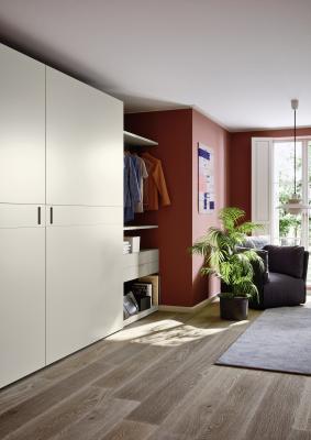 China Custom Modern White Wardrobe Bespoke EB Closet Customized Color and Size for sale