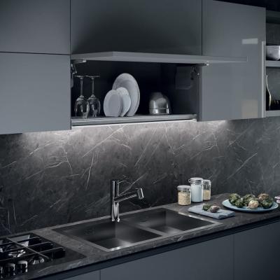 Cina Disegni in stile moderno Armadi da cucina in cartongesso con melamina con penisola e lavandino Armadi da cucina personalizzati in vendita