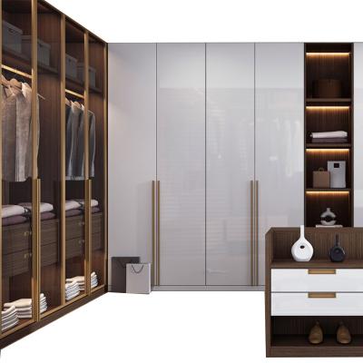 China Armoire personnalisée Meubles de chambre Set hôtel maison en bois massif Armoire grande for sale