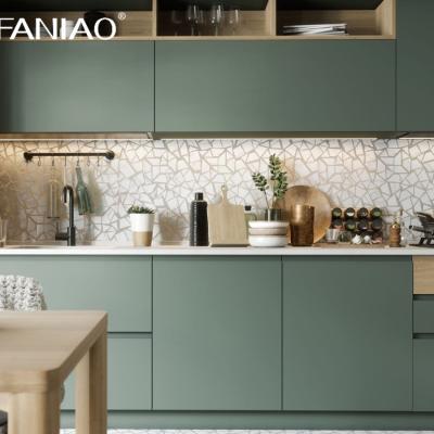 Cina Cina Fabbricante Armadi da cucina in legno compensato Moderni disegni Armadi da cucina in Melamina Flat Pack Modulare in MDF in vendita