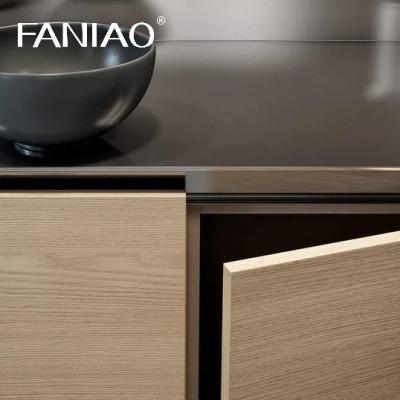 China Armoires de cuisine en acier inoxydable à grain de bois Design intelligent moderne Armoires métalliques modulaires Cuisine et meubles de cuisine for sale