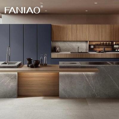 Cina Armadi Fornitore Moderni disegni di cucina dell'isola Armadi di cucina di metallo completo laminato lucido in vendita