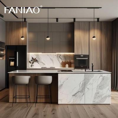 Cina Armadi Fornitore Moderni disegni di cucina dell'isola Armadi di cucina di metallo completo laminato lucido in vendita