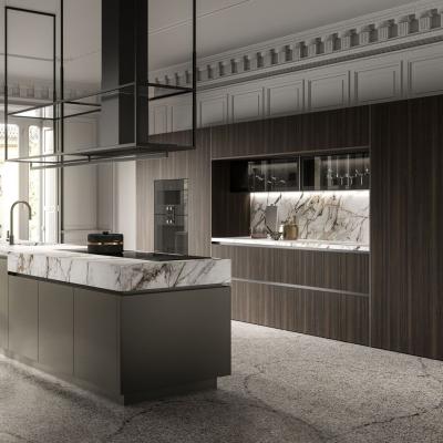 China Grote stijl Complete Custom Keukenkast Set Eiland Keukenmeubilair Lack Afwerking Houten Keukenkast Voor Villa Te koop