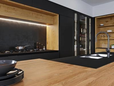 Cina Custom Luxury Wood Grain MDF Moisture-Resistant Cabinet di cucina senza cornice Dubai Progetto grattacielo Fornitore in serie Sink Apartment in vendita
