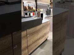 Eenmalige oplossing Huishoudelijk meubilair Klassiek ontwerp Massivhouten keukenkast Keukenmeubilair