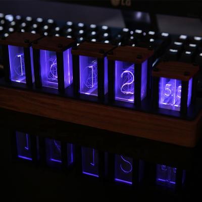 Cina Forma quadrata di incandescenza LED di RGB della metropolitana dell'orologio elettronico della luce in vendita