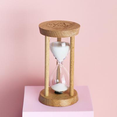 Cina Orologio di legno classico della sabbia della clessidra per da tavolino/camera da letto in vendita