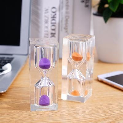 Cina Piccolo temporizzatore su ordinazione della sabbia della clessidra del lucite per il regalo promozionale in vendita
