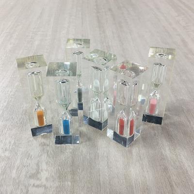 Cina Piccolo temporizzatore su ordinazione della sabbia della clessidra del lucite per il regalo promozionale in vendita