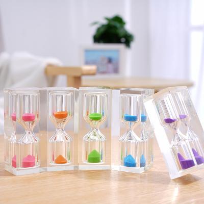 Cina 1 3 5 clessidra acrilica minuta Crystal Hourglass su ordinazione in vendita