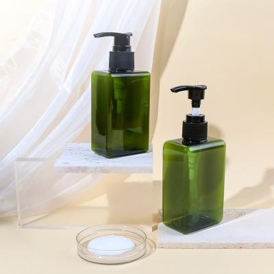 China Botalhas de Shampoo de plástico quadrado sob medida Material PET Cosméticos transparentes à venda