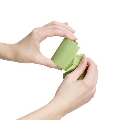 Cina Sacchetti biodegradabili per cacca di cane Sacchetti per rifiuti per animali domestici con distributore per cani, ecologici, a prova di perdite Sacchetti monouso in vendita