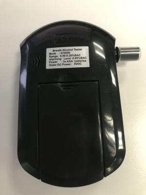 Cina Tester dell'alcool del respiro di At6000 Digital tenuto in mano in vendita