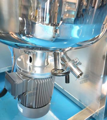 Cina Lozione inferiore d'emulsione del corpo dell'omogeneizzatore del sistema di vuoto dell'impastatrice di SUS316L che fa pianta in vendita