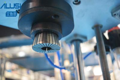 Cina Macchina di piegatura del profumo dei semi della produzione di attrezzature del piano d'appoggio della piccola di profumo pompa pneumatica automatica della bottiglia in vendita