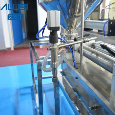 Cina SS304 Riempitrice per liquidi e paste 50-500ml Riempitrice a pistone pneumatico orizzontale in vendita
