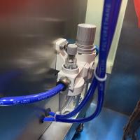 China Vertical Semi Automatic Paste Bottle Liquid Filling Machine 20-250ml for sale