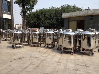 Cina Capacità del serbatoio del latte crudo di SUS316L 50L-20T con una garanzia da 1 anno in vendita