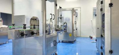 Cina I 2-8 ugelli automatici imbottigliano la macchina di rifornimento liquida che lava l'attrezzatura detergente del materiale da otturazione del sapone in vendita