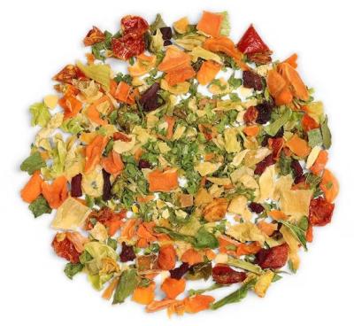 China RTE Dehydrated Vegetables Fruits Dried Carrot Flakes Additives For Instant Soups for sale