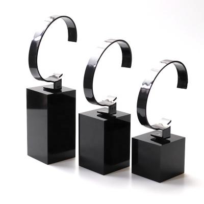 China POS Luxury Acrylic Holder Counter Watch Display Stand Pulseira relógios de pulso Vitrine Tray à venda