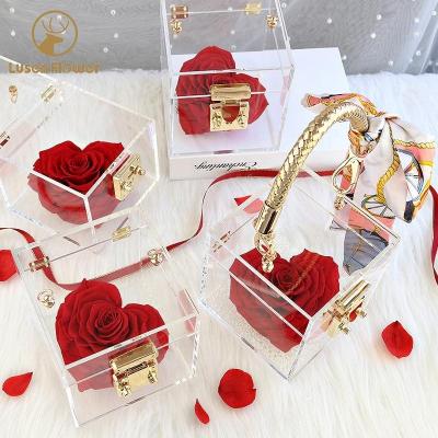 Cina Scatola di valigia in acrilico perpetua prospettiva scatola di fiori copertura in vetro decorativa immagazzinamento regalo per le vacanze in vendita