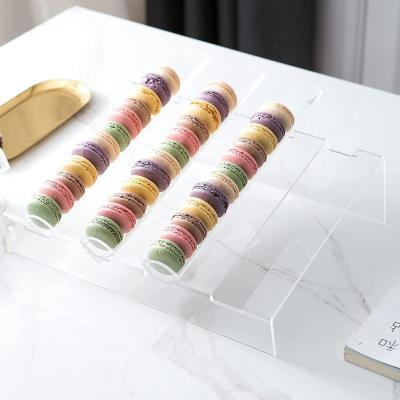 Cina Maccheroni Acrilici Display Box di stoccaggio Desserts Display Tray Cupcake Cake Stand Showcase in vendita