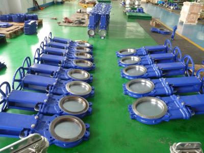 Китай 150 - 300 Psi Pressure Rating Renew Seat Knife Gate Valve With Manual Operating Feature продается