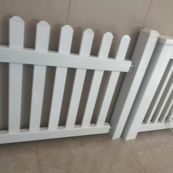 Quality High PVC Vinyl Picket Privacy Fence 4ft DIY Installation UV Resistant for sale